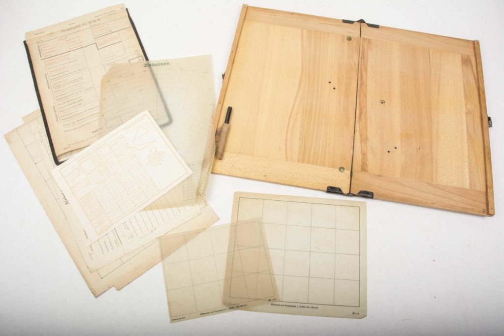 Wooden map plotting board or Kartenbrett with contents – fjm44