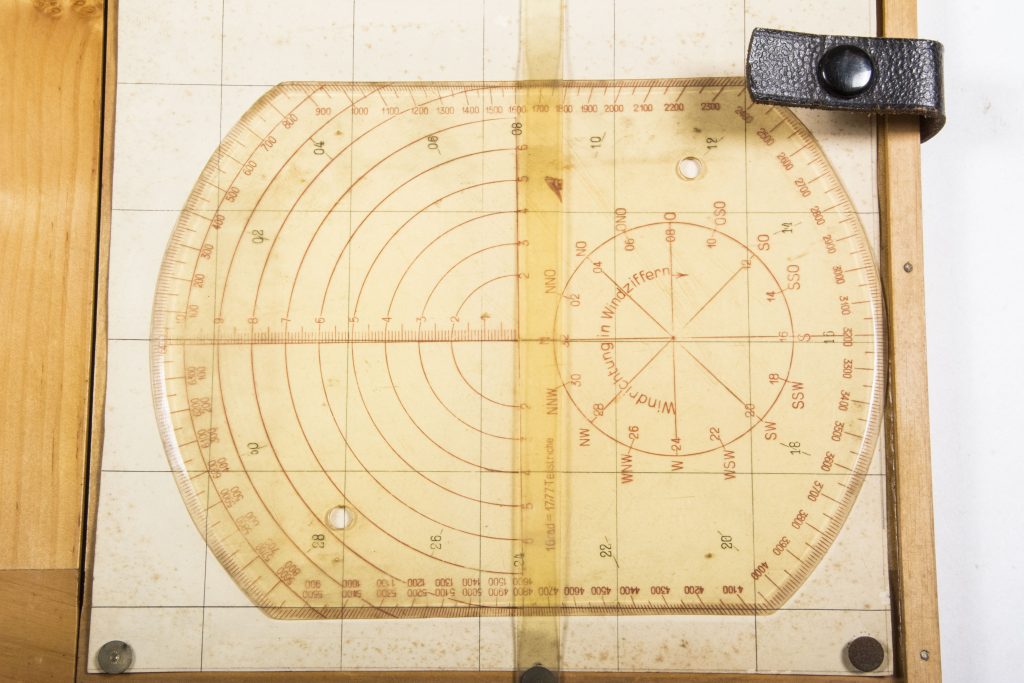 Wooden map plotting board – fjm44