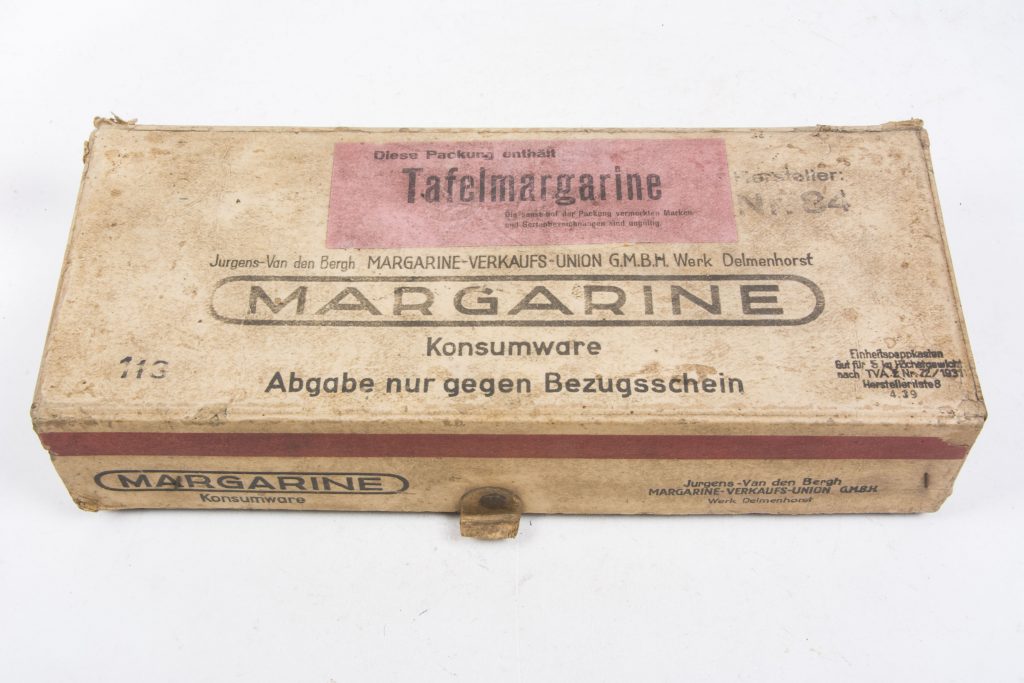 Large wartime Margarine box – fjm44