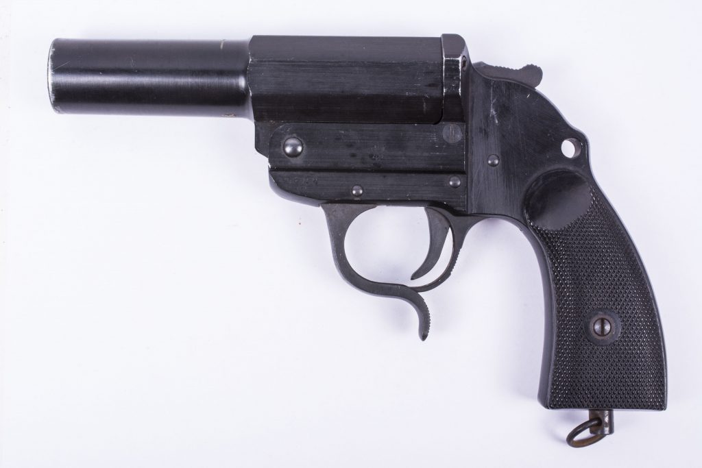 LP34 flare gun marked DUV 42 in mint condition – fjm44