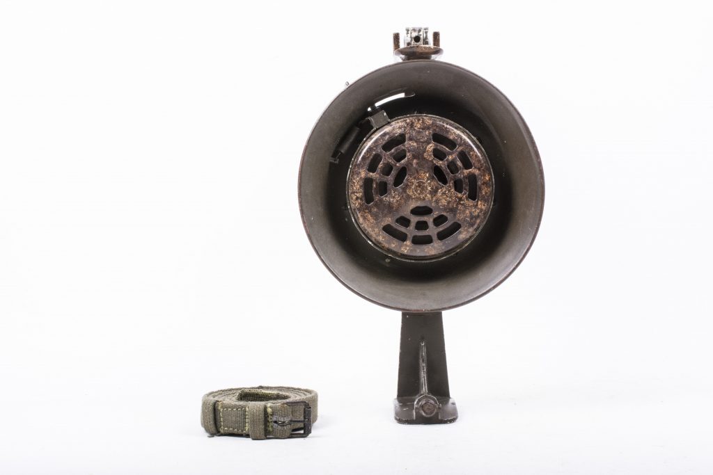 Wehrmacht issue hand operated air raid siren – fjm44