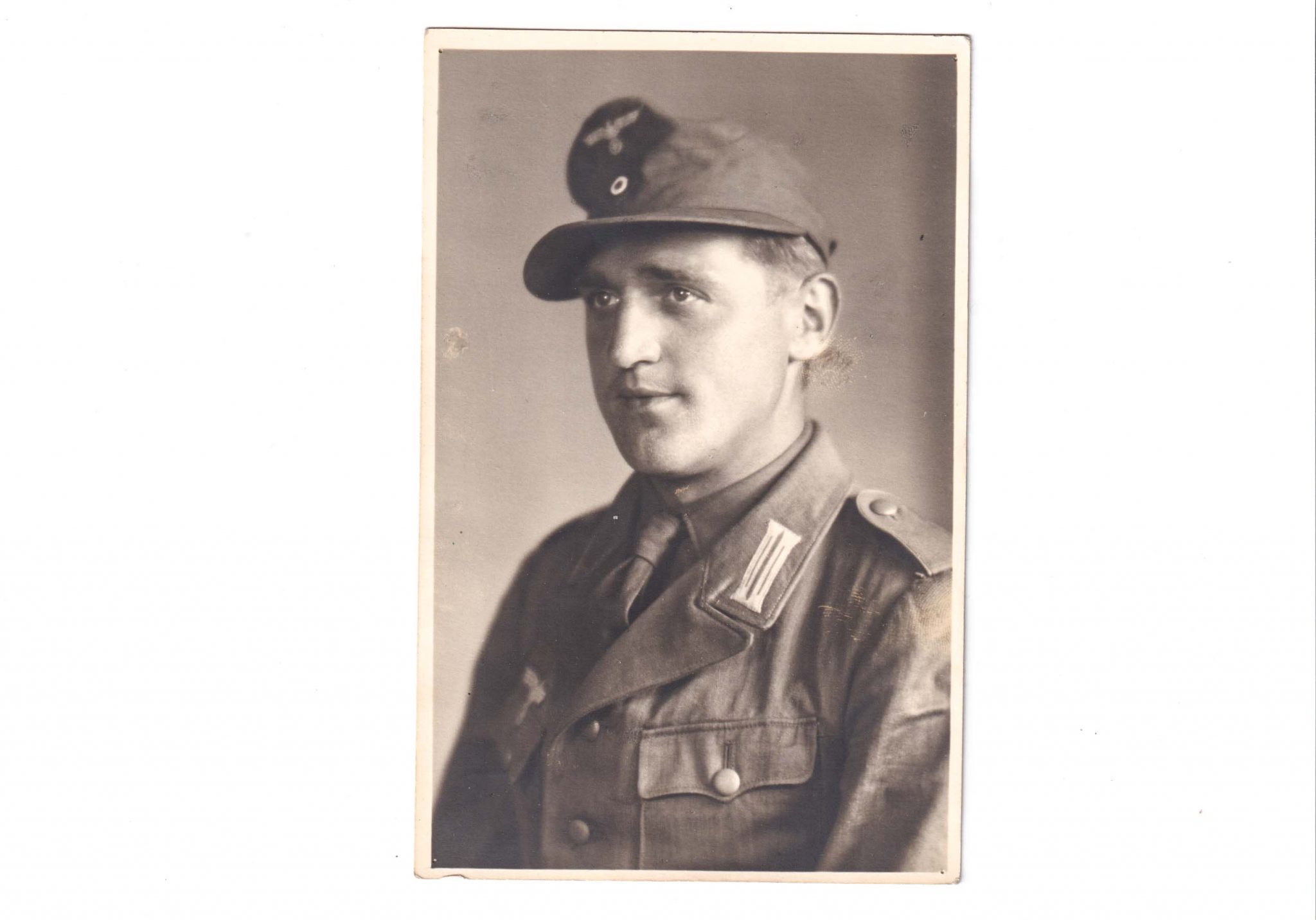 Heer portrait picture with full tropical uniform – fjm44
