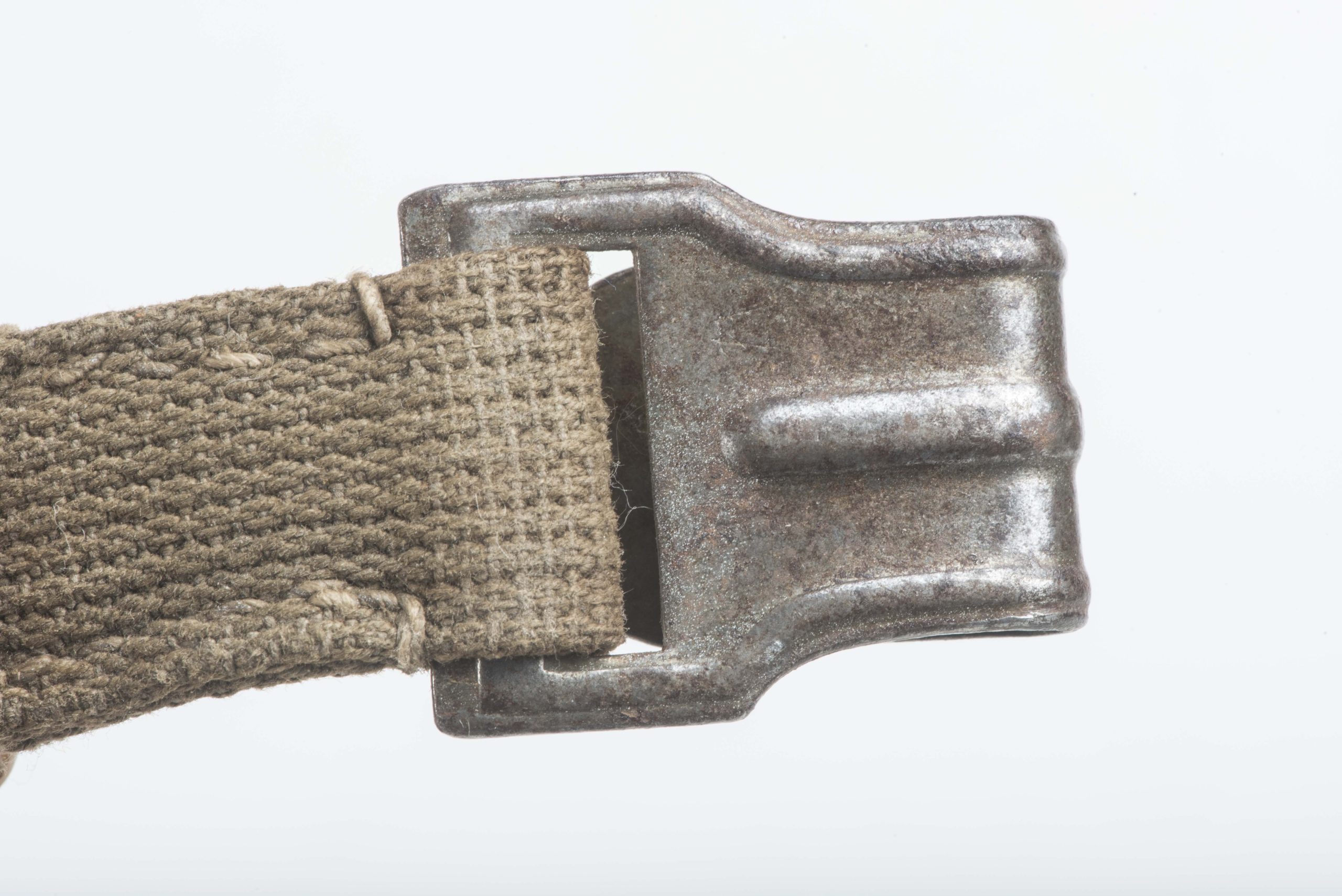 Short gasmask canister strap – fjm44